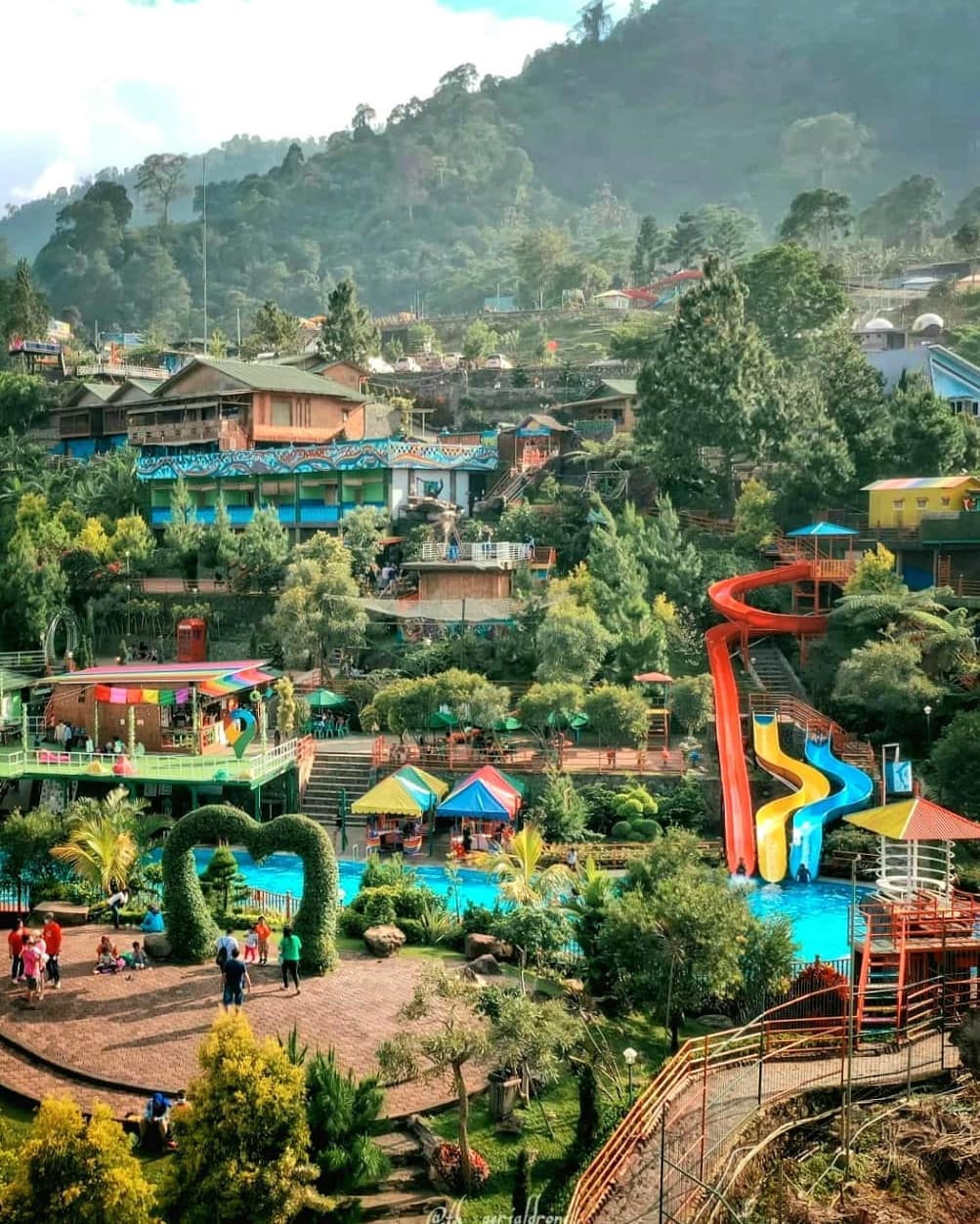 Artikel Wisata - Villa Khayangan